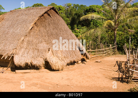traditional Phnong house, Mondulkiri Province, Cambodia Stock Photo - Alamy