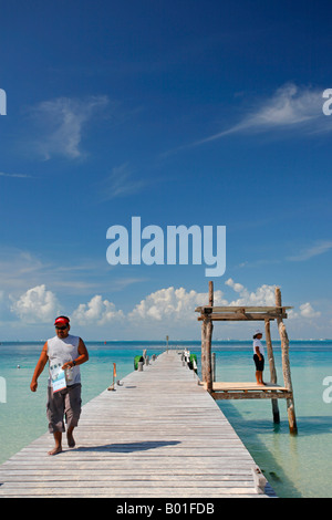 Jetty in Cancun, Quintana Roo, Mexico Stock Photo - Alamy