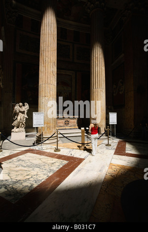 Rear view of the Pantheon, Rome Stock Photo - Alamy