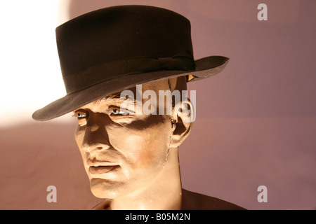 Detective head & hat Stock Photo - Alamy
