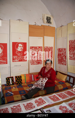 Chinese paper-cut crafts Stock Photo - Alamy