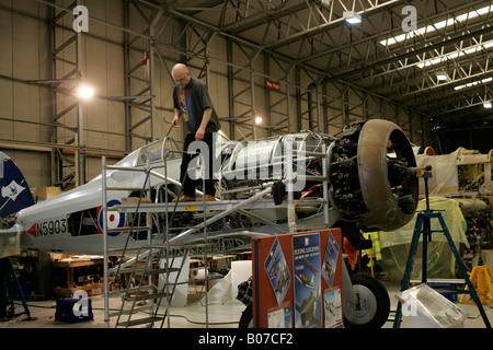 WW11 AMERICAN FIGHTER AIRCRAFT -IMPERIAL WAR MUSEUM UK ENGINE PROPELLER ...