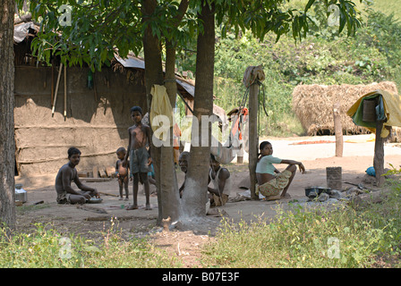Tribal family. Katkari tRIBE Stock Photo - Alamy