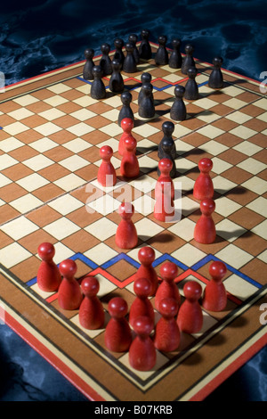 Halma Spiel Halma game Stock Photo - Alamy