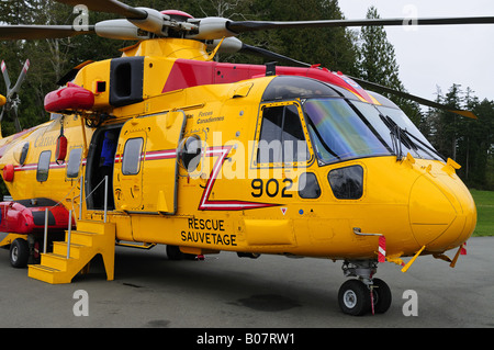 A Canadian Air Force CH-149 Cormorant Search and Rescue helicopter in flight Stock Photo - Alamy