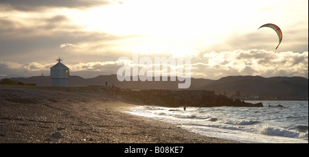 pebble beach at sunset napier hawkes bay Stock Photo - Alamy