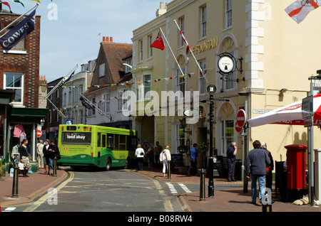 Shops, High Street, Cowes, Isle of Wight, England, UK Stock Photo - Alamy