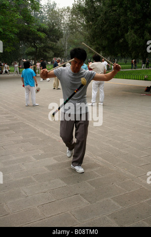 Morning Exercises at Summer Palace Beijing China Stock Photo - Alamy