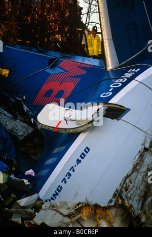 BRITISH MIDLANDS M1 PLANE CRASH JAN 1989 Stock Photo - Alamy