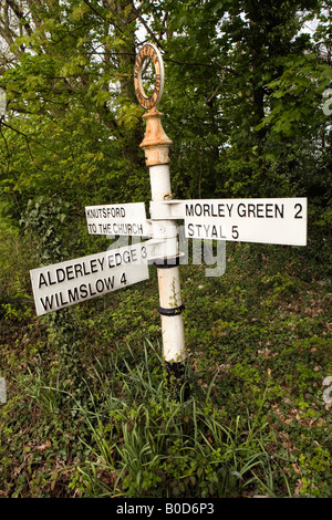 Alderley Edge, Cheshire, cast road sign Stock Photo - Alamy