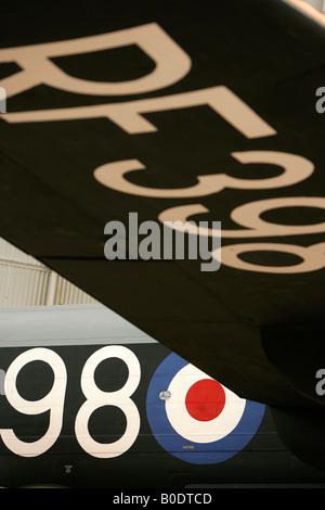 RAF AIRCRAFT ROUNDEL AND SERIAL NUMBER IMPERIAL W Stock Photo - Alamy