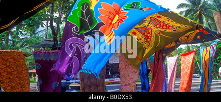 Sarong Market near entrance to Manuel Antonio National Park, Quepos ...