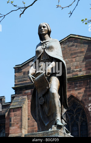 Lady Wulfrun statue, Wolverhampton, West Midlands, UK Stock Photo - Alamy