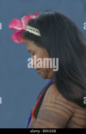 Embera Indian woman with body painting made of jagua ink in Pavarando ...