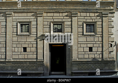 Leon Battista Alberti palais Rucellai architecture Stock Photo - Alamy