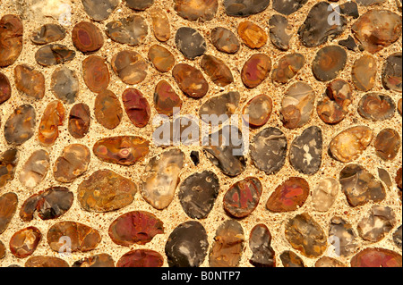 Flint stone traditional Suffolk wall Stock Photo - Alamy