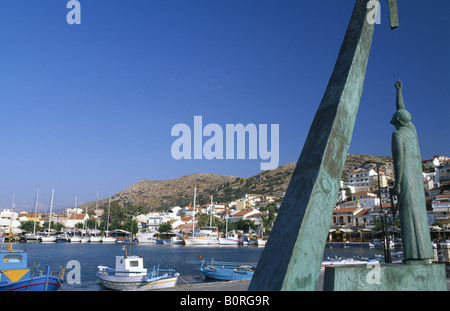 Pythagoras memorial in Pythagorion, Samos Island, Greece Stock Photo ...