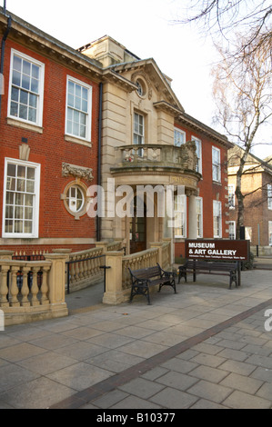 Worthing Museum and art Gallery Stock Photo - Alamy