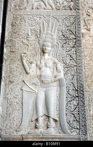 Celestial dancers or Apsaras - nymph goddesses- carved into the Walls ...