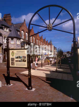 Colwyn Bay - Town centre Stock Photo - Alamy