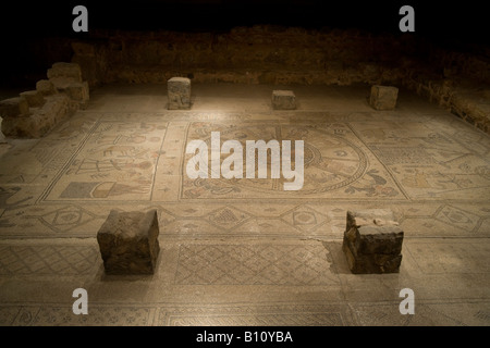 MOSAIC FLOOR OF THE 6TH. C. BETH ALPHA SYNAGOGUE. THE CENTRAL PANEL ...