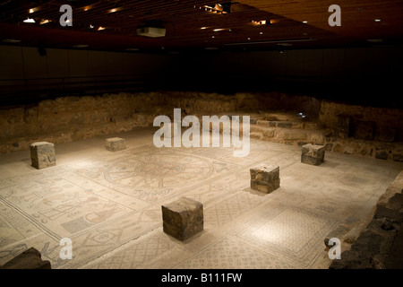 MOSAIC FLOOR OF THE 6TH. C. BETH ALPHA SYNAGOGUE. THE CENTRAL PANEL ...