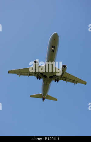 Airplane landing, Washington, DC USA Stock Photo - Alamy