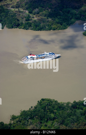 CRUISE SHIP CULEBRA GALLIARD CUT PANAMA CANAL REPUBLIC OF PANAMA Stock ...
