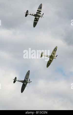 Underside of a Supermarine Spitfire from WW2 flying overhead Stock ...