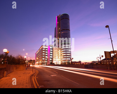 Dusk at Bridgewater Place, controversial 30 storey tower development ...