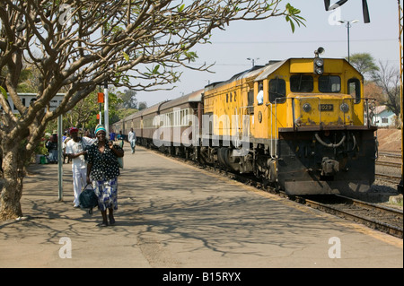 Africa, Afrique, Zimbabwe, railway, train, estation, rail, transport ...