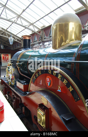 Royal Coat of Arms, 'The Queen' Steam Locomotive, Royal Windsor Stock ...