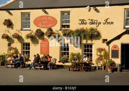 Ship Inn Caerleon Stock Photo - Alamy