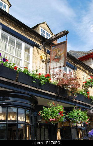 The Angel pub, Witney, Oxfordshire, England, UK Stock Photo - Alamy