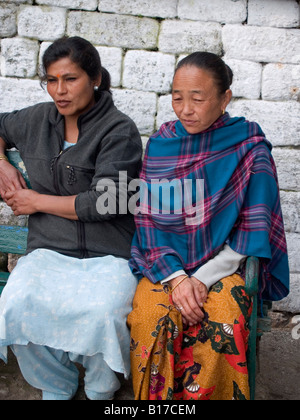 Nepali women sitting on a bench in Darjeeling Stock Photo - Alamy