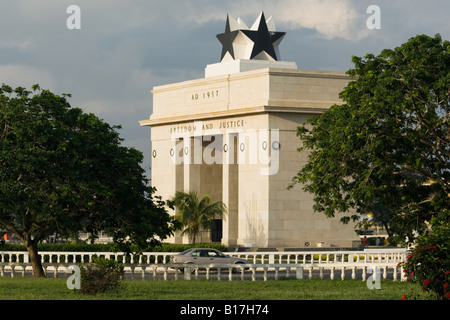 Independece arch on Independence square in Accra Ghana Stock Photo - Alamy
