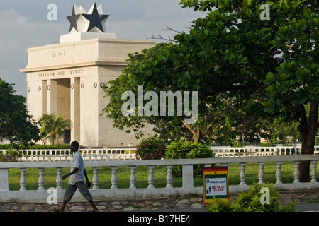 The Independence Arch of Independence Square of Accra, Ghana at sunset ...