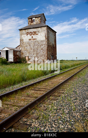 Oldest remaining wooden grain elevator in Canada at Fleming ...