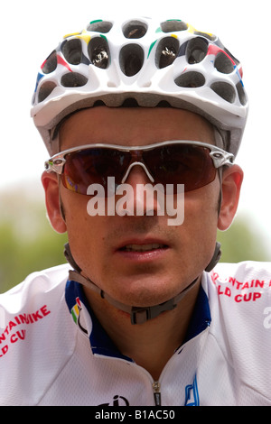 World Champion and Olympic Champion Julien Absalon, from France, left ...