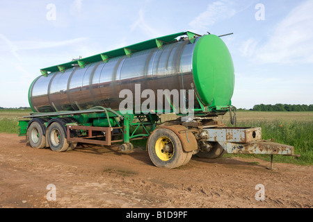 Farm water tank on trailer Stock Photo - Alamy