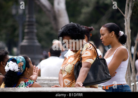 Gassy women on the Prado, Habana Centro Stock Photo - Alamy