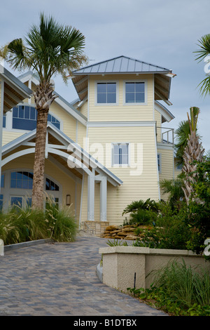 Coastal beachfront residential neighborhood along Atlantic Ocean at New ...