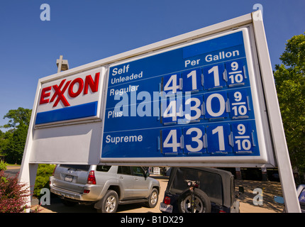 ARLINGTON VIRGINIA USA Gasoline price sign at Exxon service station on ...