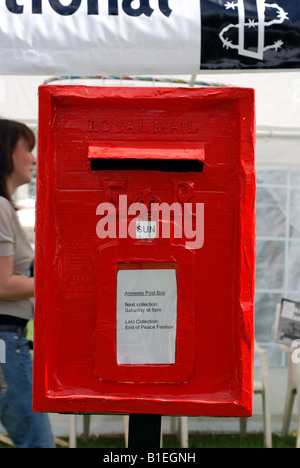 England Amnesty International fund raising pitch in shopping High ...