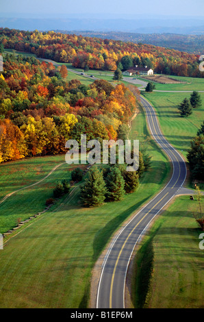 Virginia, USA. Road in the countryside going beside James River Stock ...
