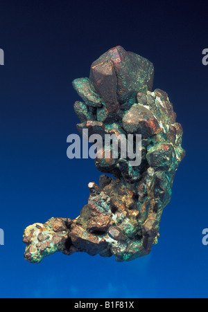 Native Copper (Cu) Keweenaw Peninsula - Michigan - USA - Copper is ...