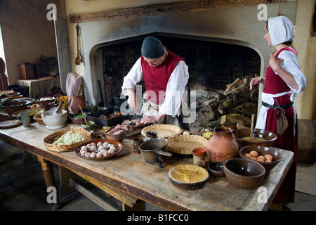 Tudor period food in preparation, at Sulgrave Manor, England, ancestral ...