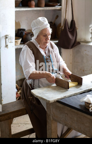 Tudor period food in preparation, at Sulgrave Manor, England, ancestral ...