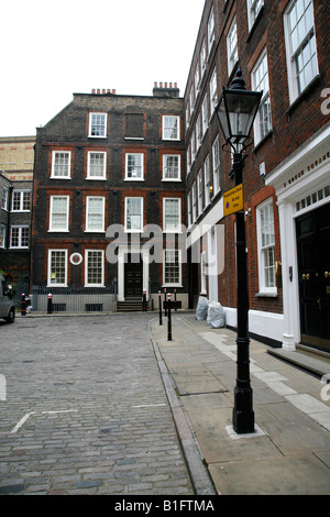 Gough Square in the City of London, UK. Dr. Johnson's House, home of ...