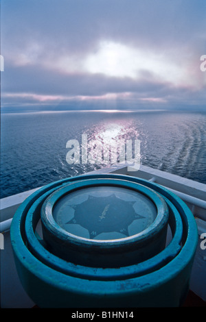 SHIP'S BRIDGE WING COMPASS Stock Photo - Alamy